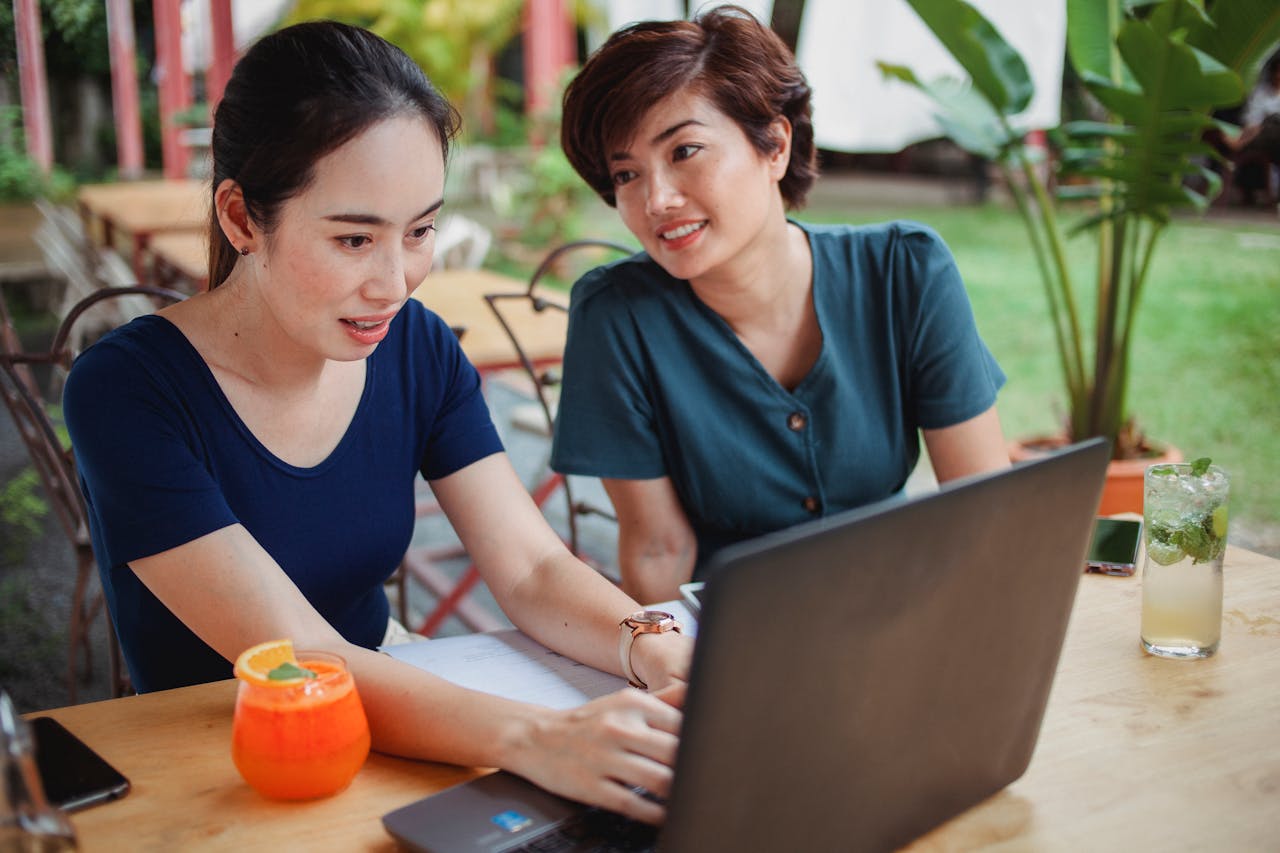 What Is the Best Humanize AI Tool? Top Tools Compared!